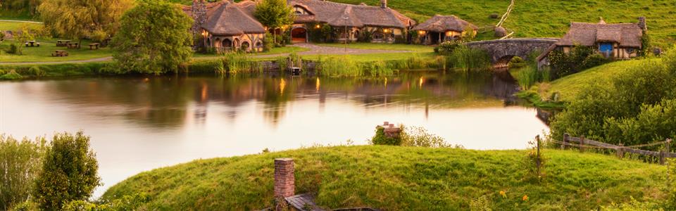New Zealand Hobbiton Movie Set Tours Hobbiton Movie Set Private Tour
