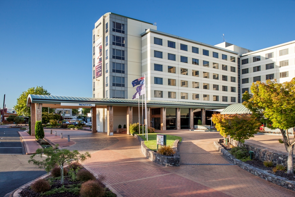 Novotel Rotorua Lakeside | Rotorua Hotel / Resorts & Spas Rotorua Venue ...